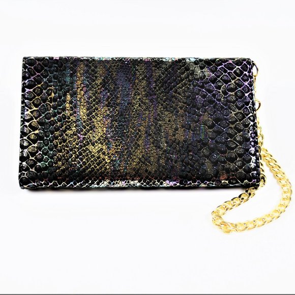 Bandolino | Bags | Nwt Bandolino Rfid Wristletwallet Can Fit Phone ...